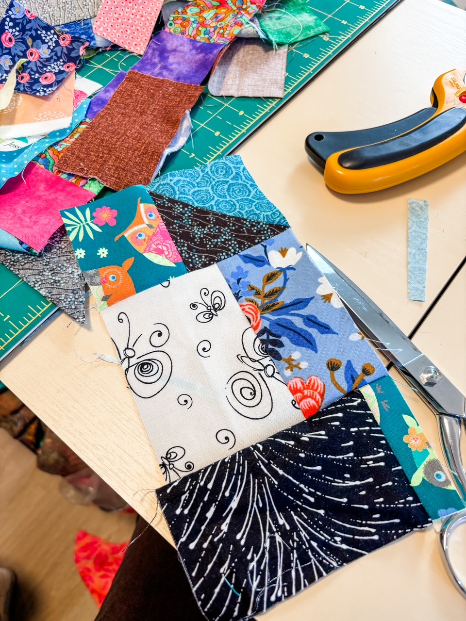 Crumb Piecing Quilting with Fabric Scraps - Marie Bostwick