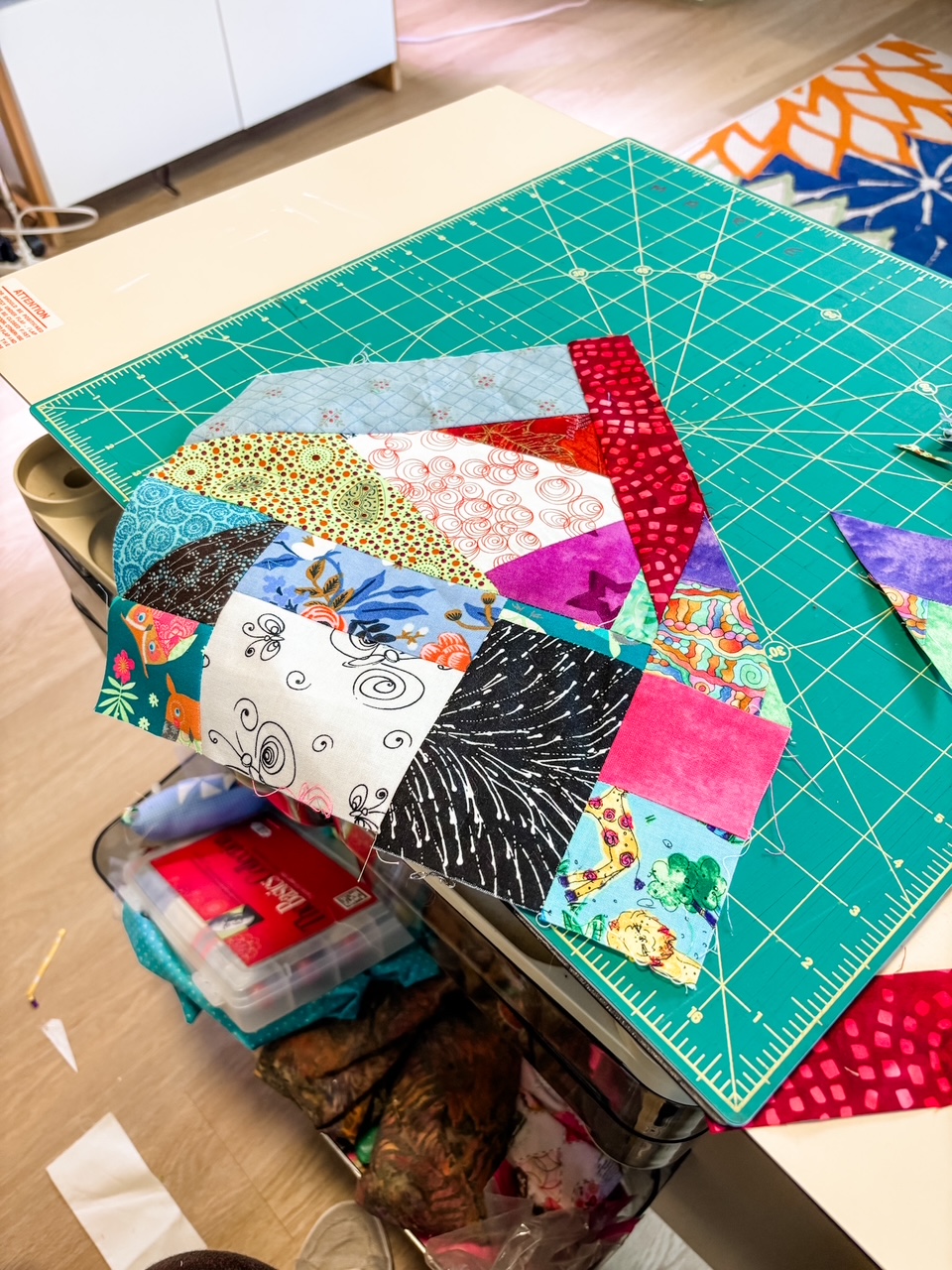 Crumb Piecing Quilting with Fabric Scraps - Marie Bostwick